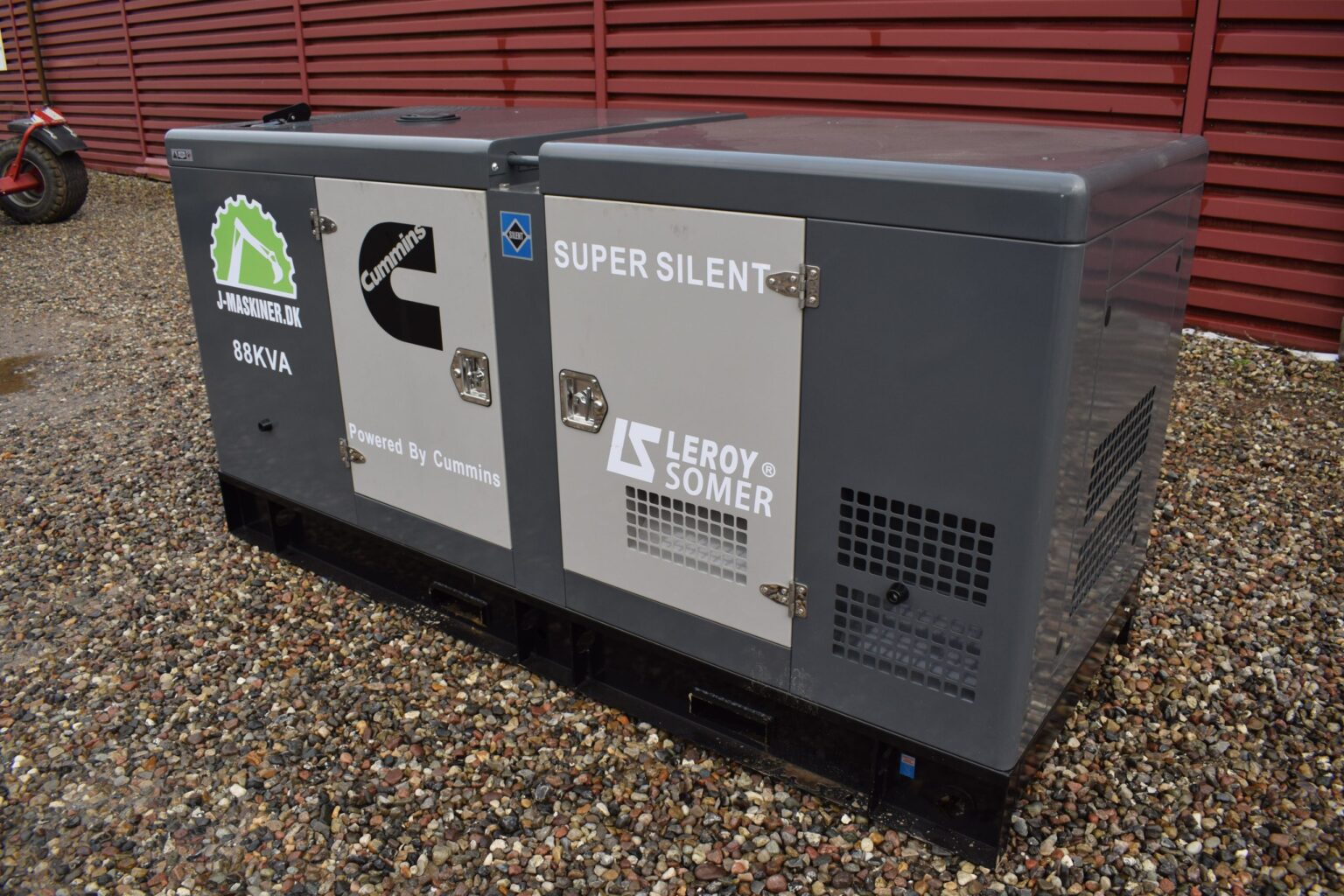 Cummins 88kva generator - J Maskiner